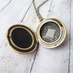 Yellow Daffodil Locket Necklace for Mom, Photo Locket With Message - Etsy