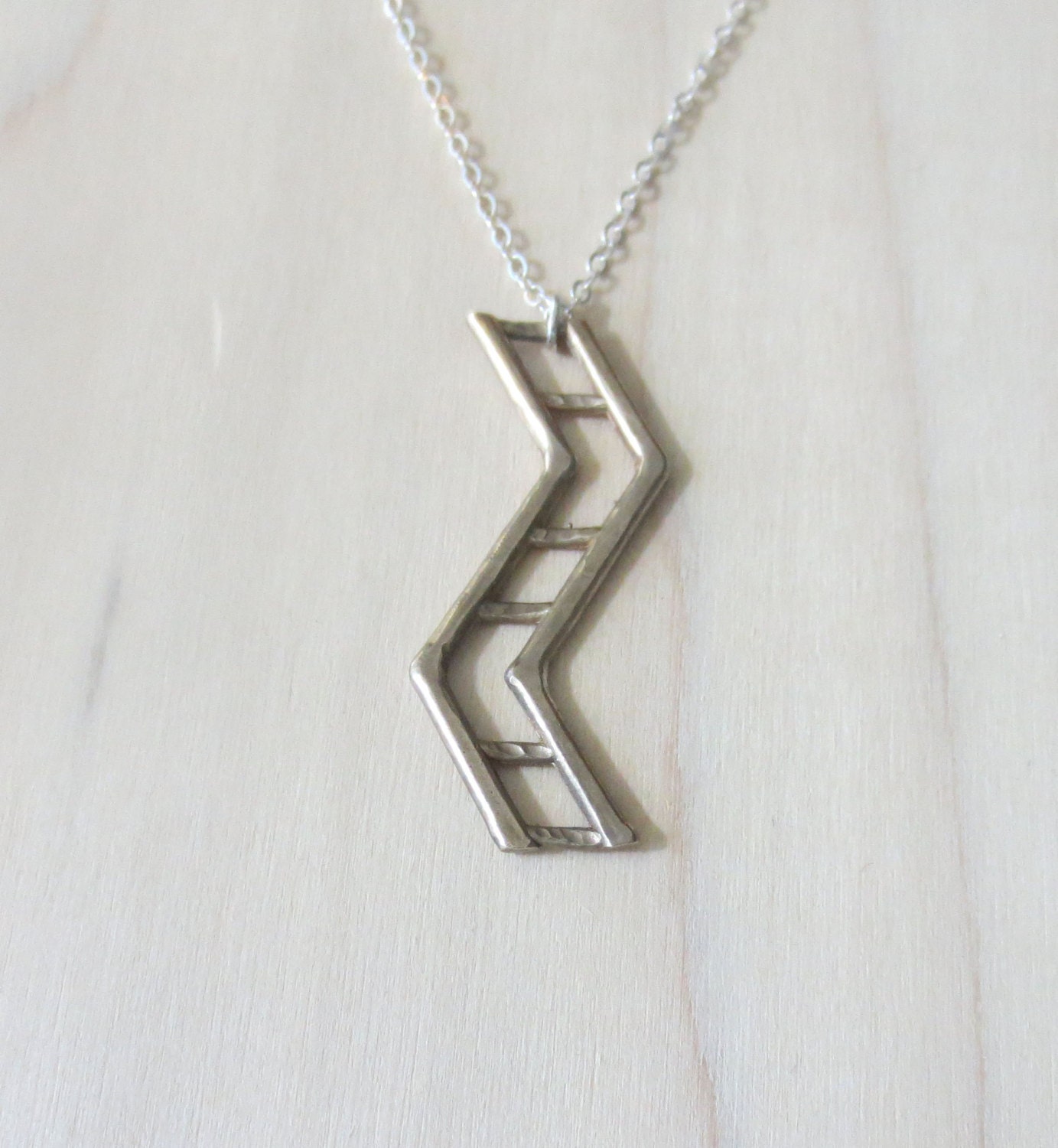 Petit collier bicolore en zigzag, pendentif géométrique en métaux ...