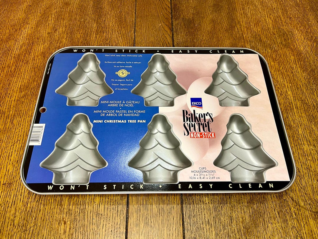 Vintage Christmas Tree Cake Pan Ekco Bakers Secret Mini Christmas Tree ...