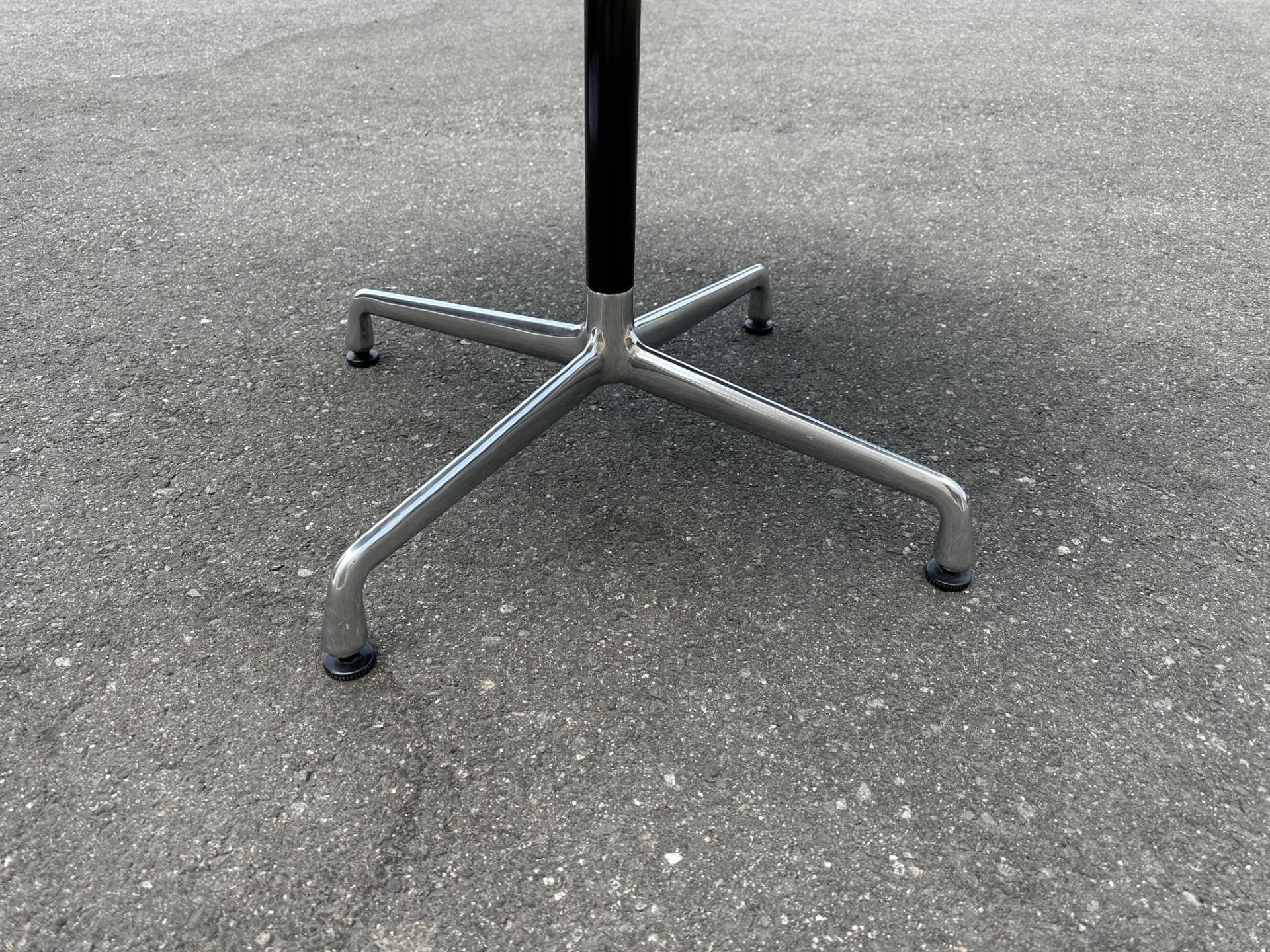 Herman Miller Pedestal Round Table (shipping is NOT Free) - Etsy