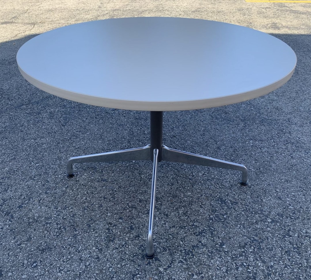 Herman Miller Mid Century Modern Round Table (shipping is NOT Free) - Etsy