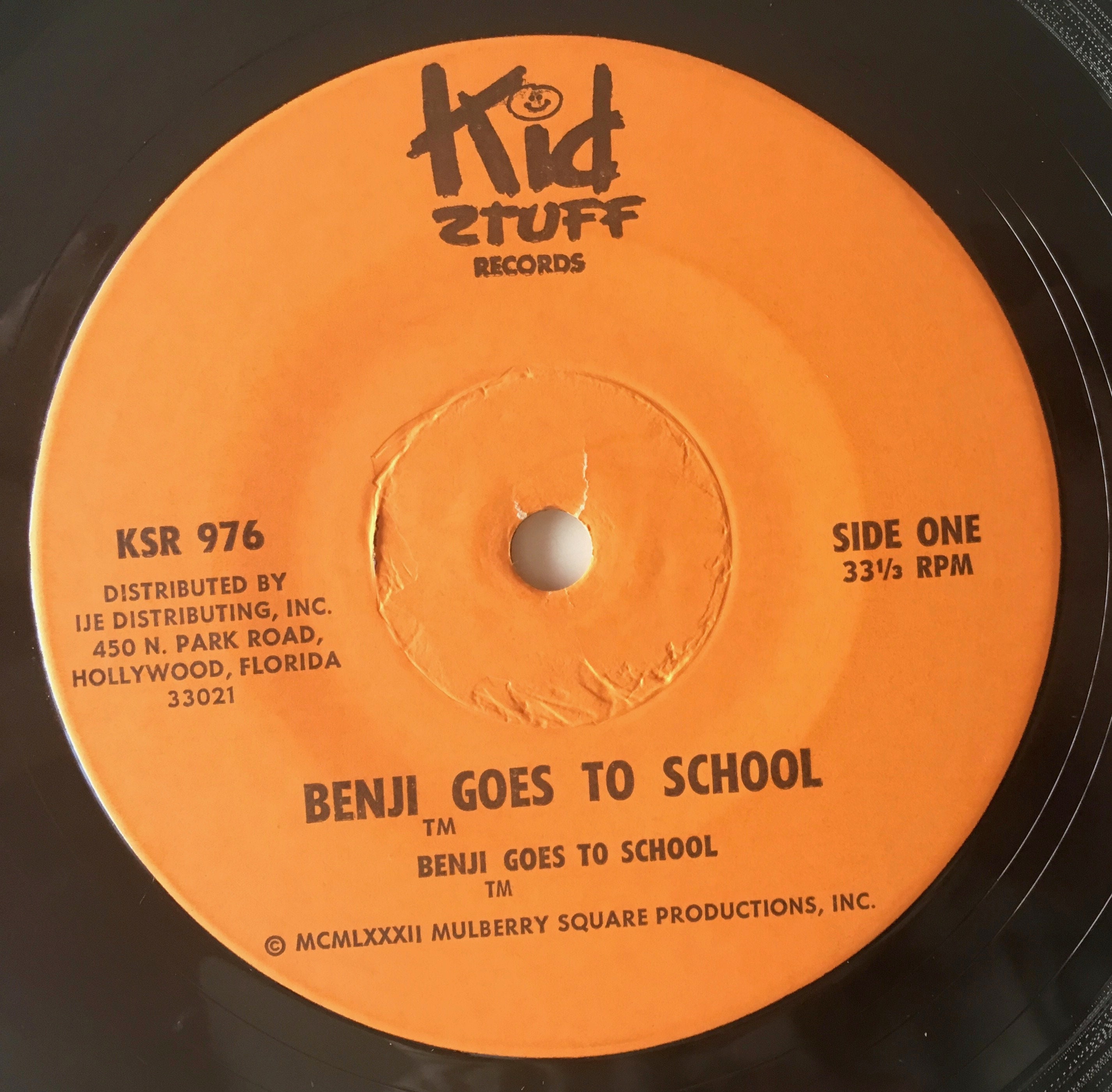 Benji Goes to School 7' Vinyl Record / Book, Kid Stuff - KSR 976 ...