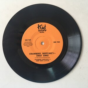 Strawberry Shortcake Sweet Songs 7' Vinyl Record / Book, Kid Stuff ...