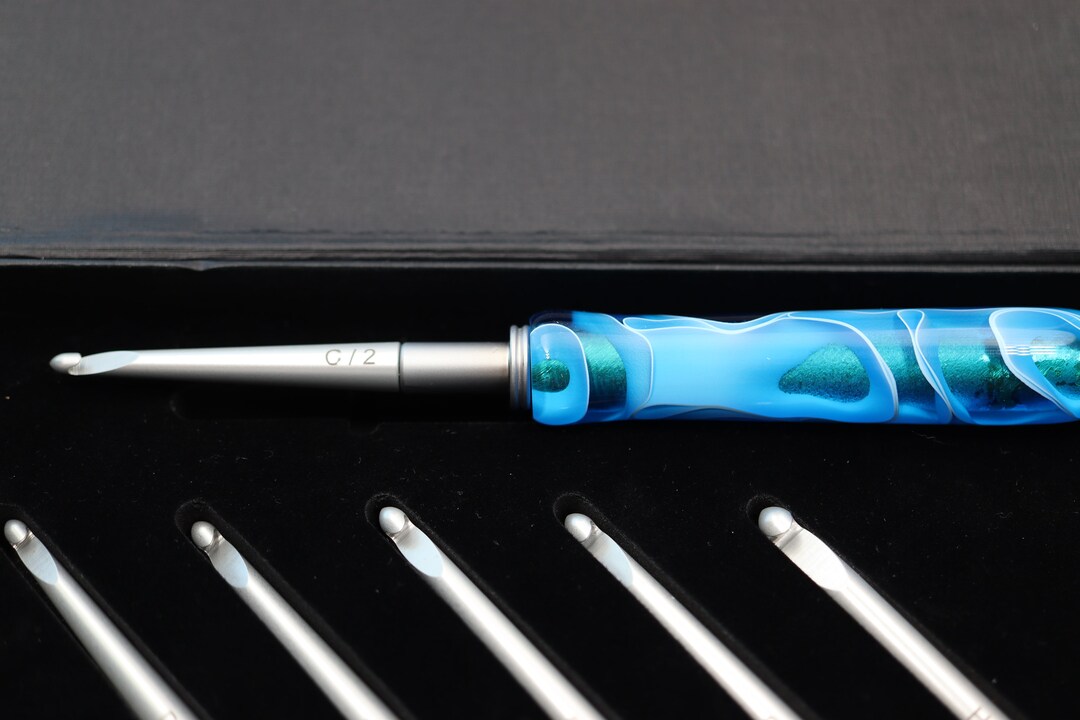 Crochet Hook Set (blue Topaz Water) - Etsy