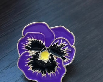Violet pin | Etsy