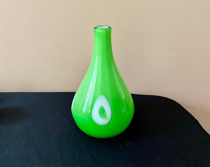 Lime Green Art Glass Vase - Etsy