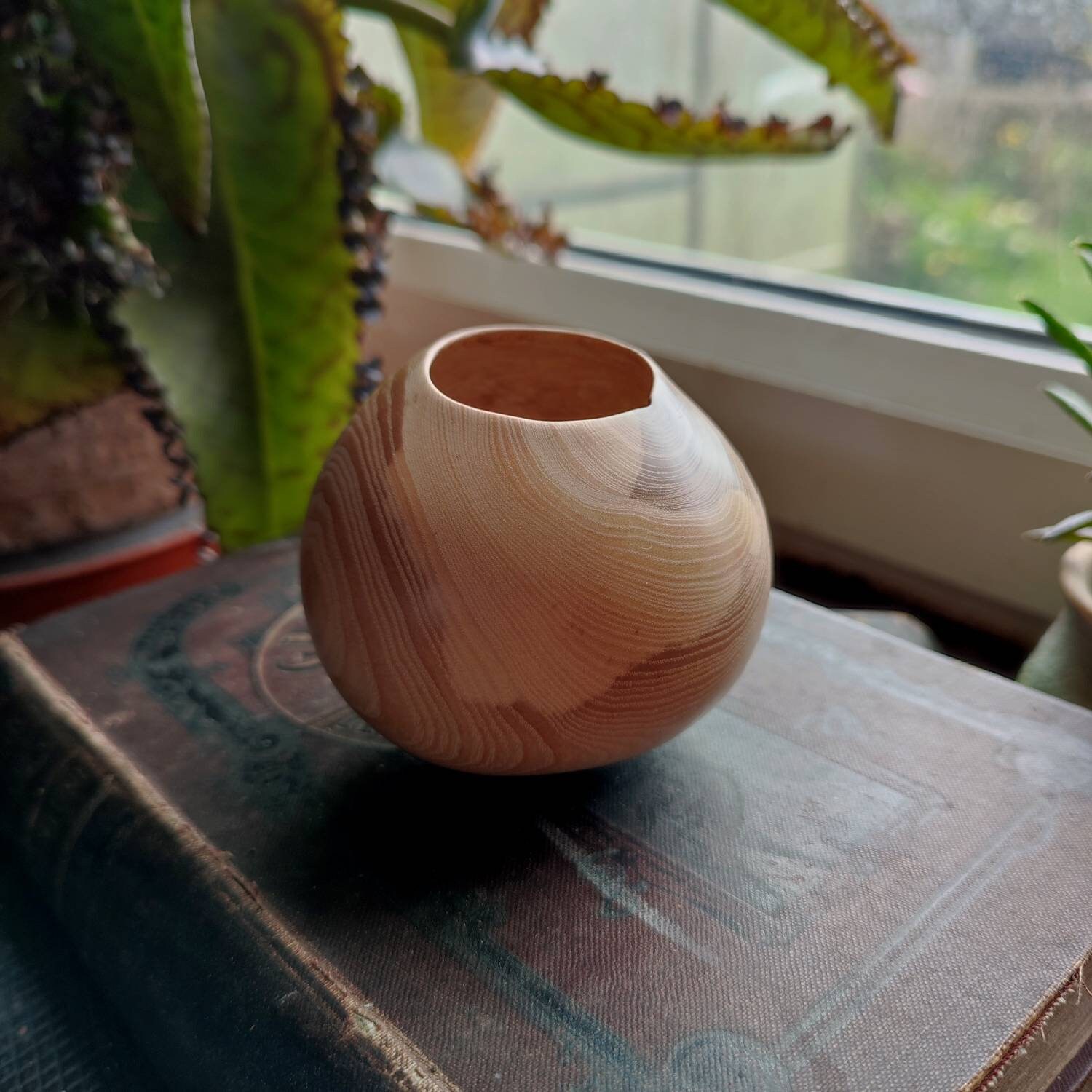 Wooden Vessel Ash Wood Sculpture Carving Hand Made Pot Natural Art Home ...