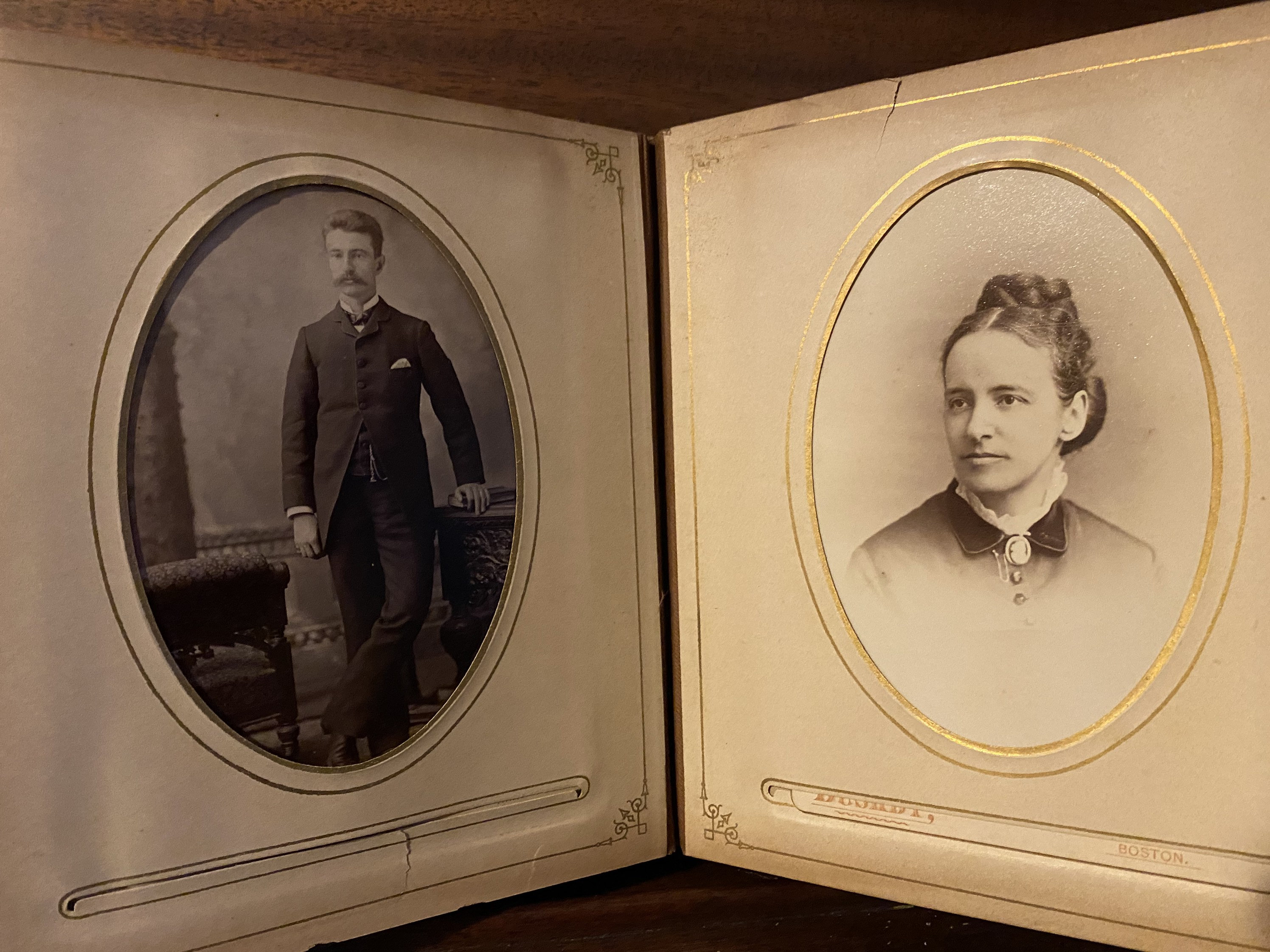 Civil War Era to 1880s Photo Album With 34 Sienna Types ,16cartes De ...