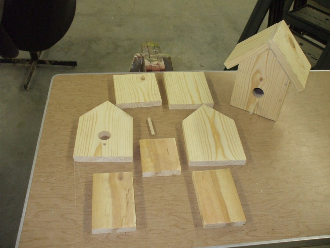 Birdhouse Kit Contain Everything Necessary to Make the Birdhouse ...