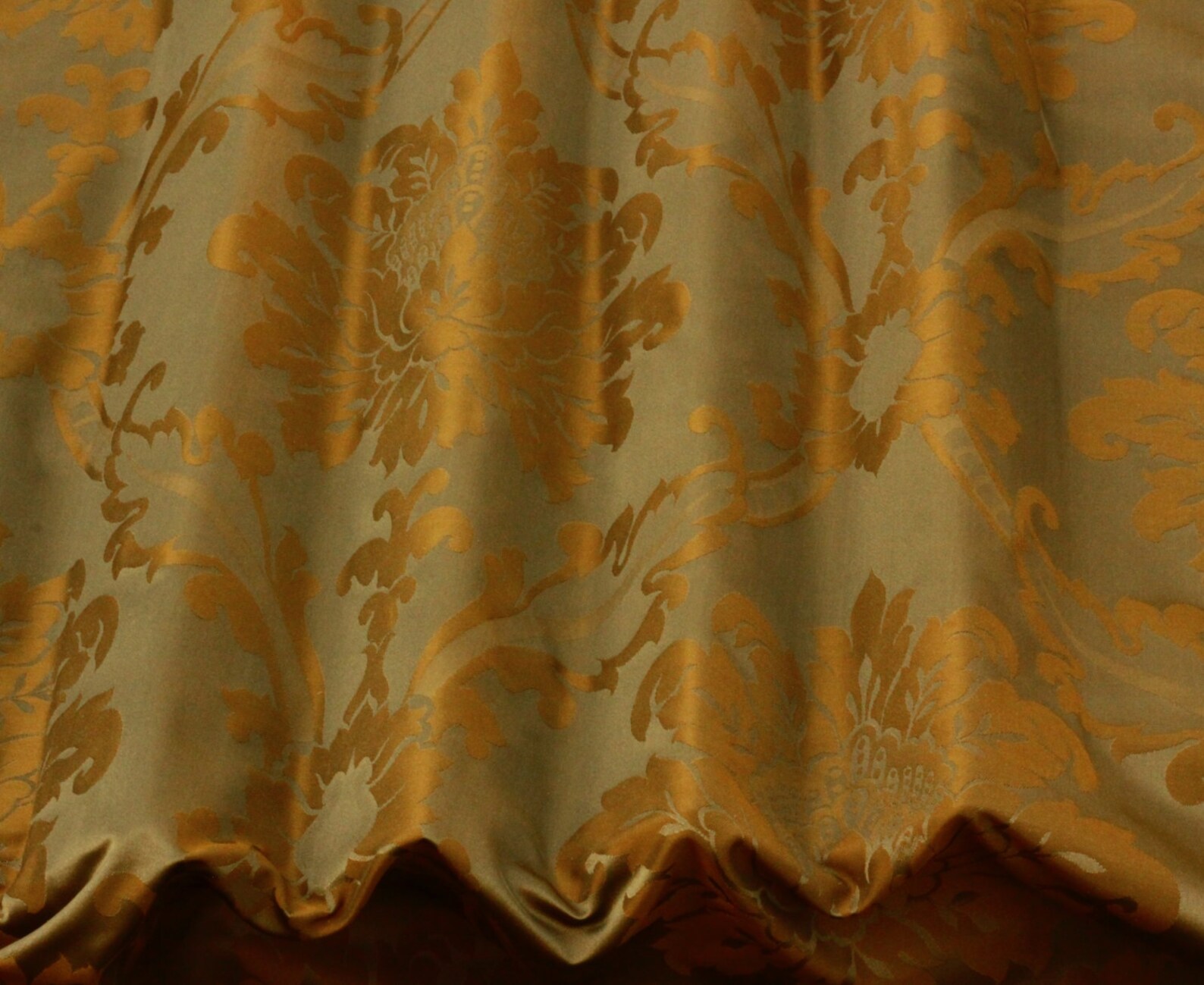 Camel/bronze Damask Jacquard 100% Silk Fabric 54 Wide - Etsy