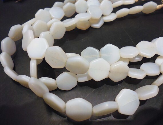 Bohemian African trade beads, translucent white, well… - Gem