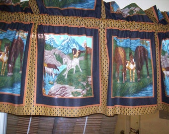 Horse valance | Etsy