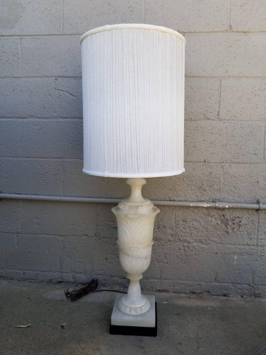 Mid-century Modern Large Alabaster Table Lamp - Etsy