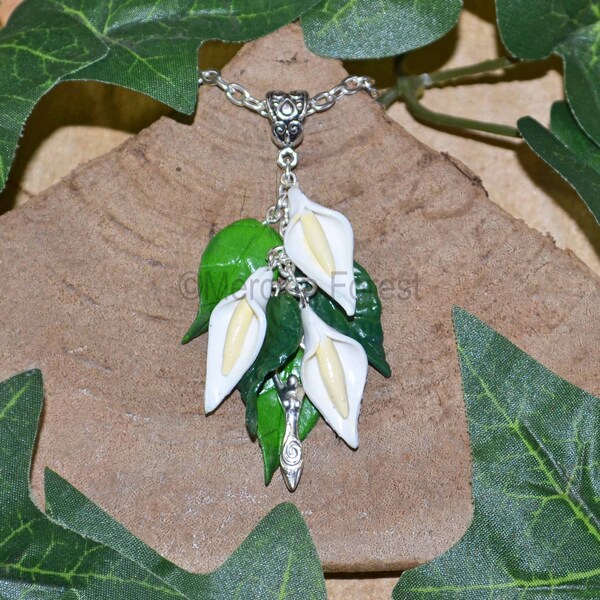 Calla Lily Necklace - Etsy UK