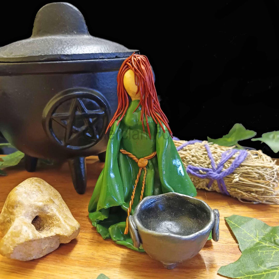 Goddess Cerridwen Mini Statue or Figurine, Pagan Decoration Altar ...