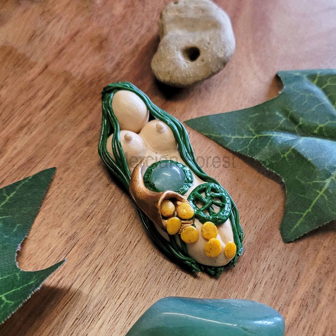 Altar Goddess, Fortuna Goddess, Goddess of Fortune, Pagan Amulet ...
