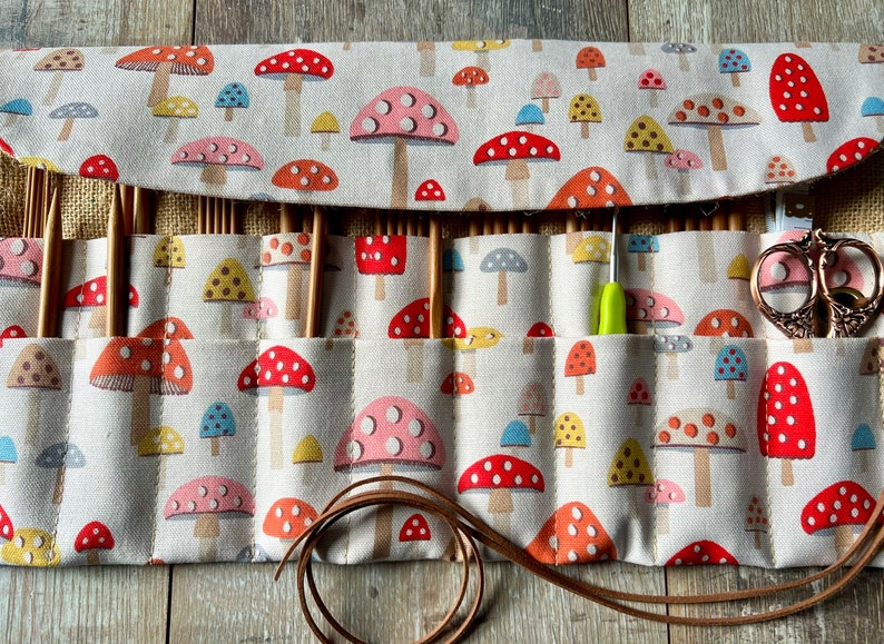 CROCHET DPN HOLDER Toadstool Mushroom Knitting Needle Case Roll - Etsy