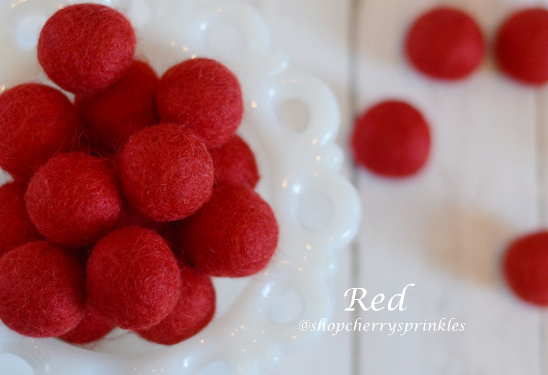 Red Wool Felt Balls: 2.5 Cm DIY Pom Poms - Etsy