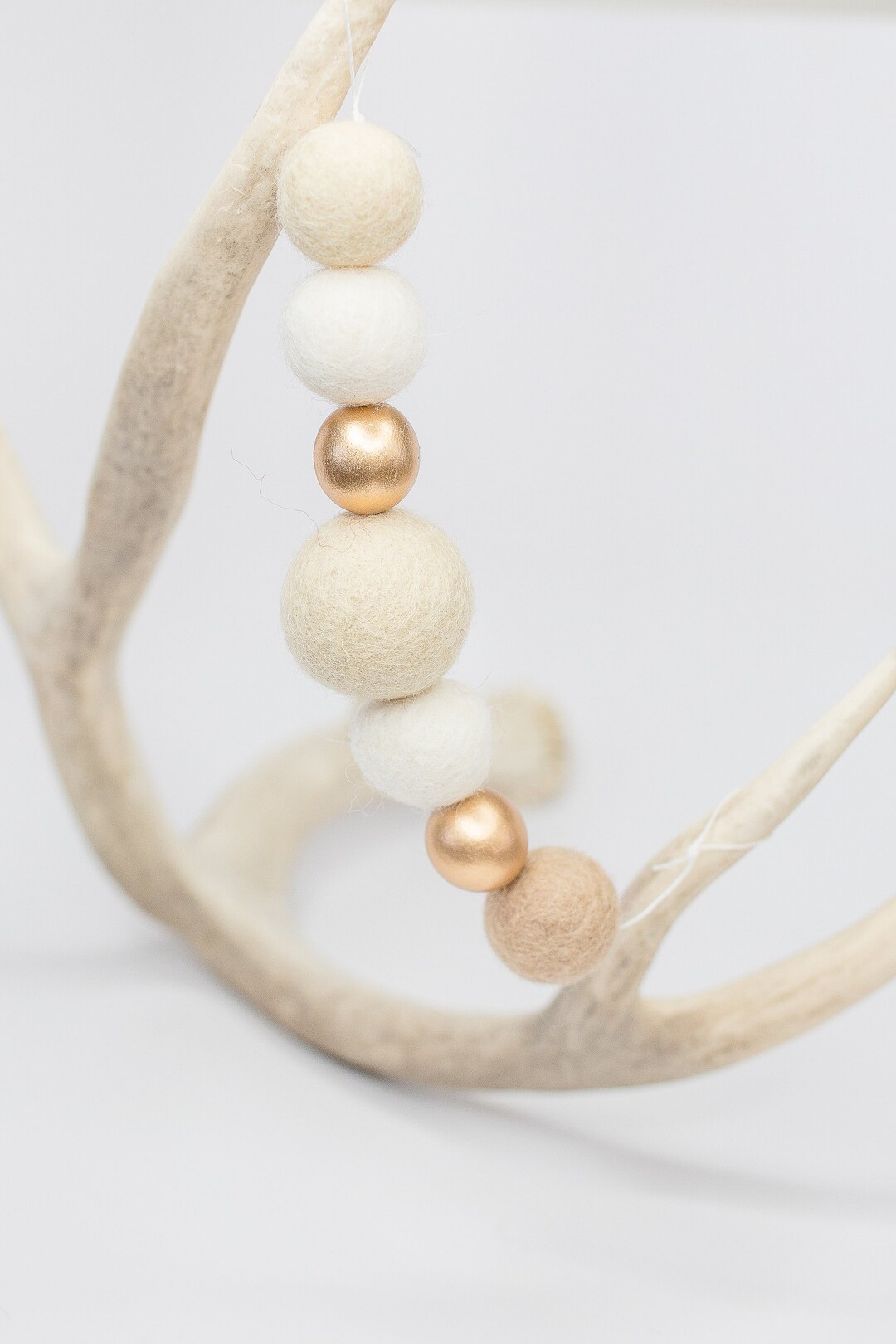 Gold and Ivory neutral Felt Ball Garland ivory Felt Balls, Beige Felt ...