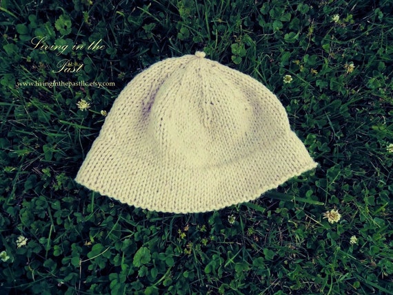 15th-18th Century Style Monmouth Cap-hand Knit-natural Wool - Etsy
