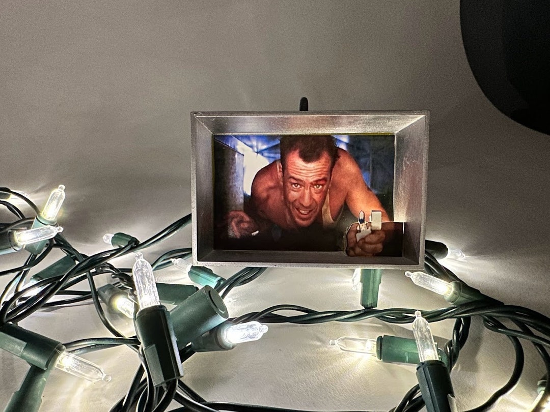 Die Hard John Mcclane Air Duct Christmas Tree Ornament - Etsy