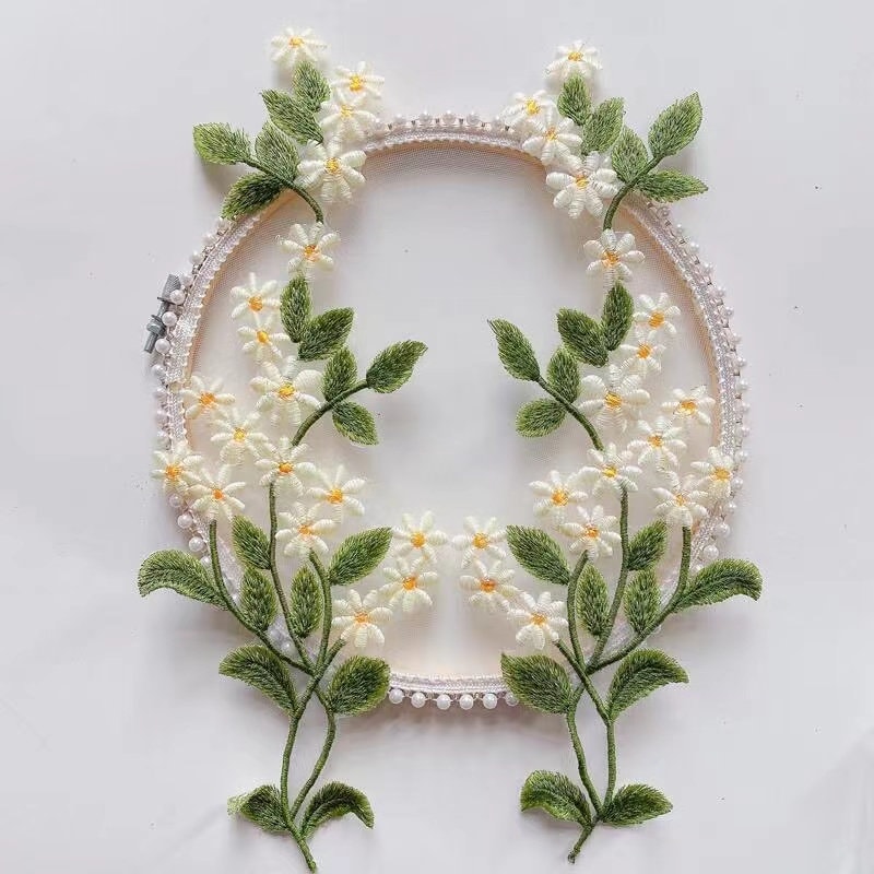 A Pair Flowers Embroidered Applique Patch Patch T-shirt or Jeans ...