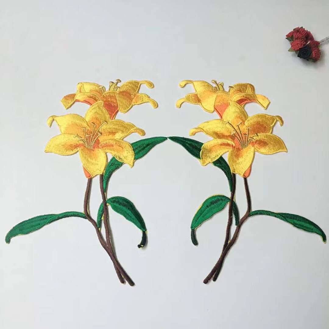 A Pair Lily Flower Embroidered Patch Supplies for Coat,bag,costume ...