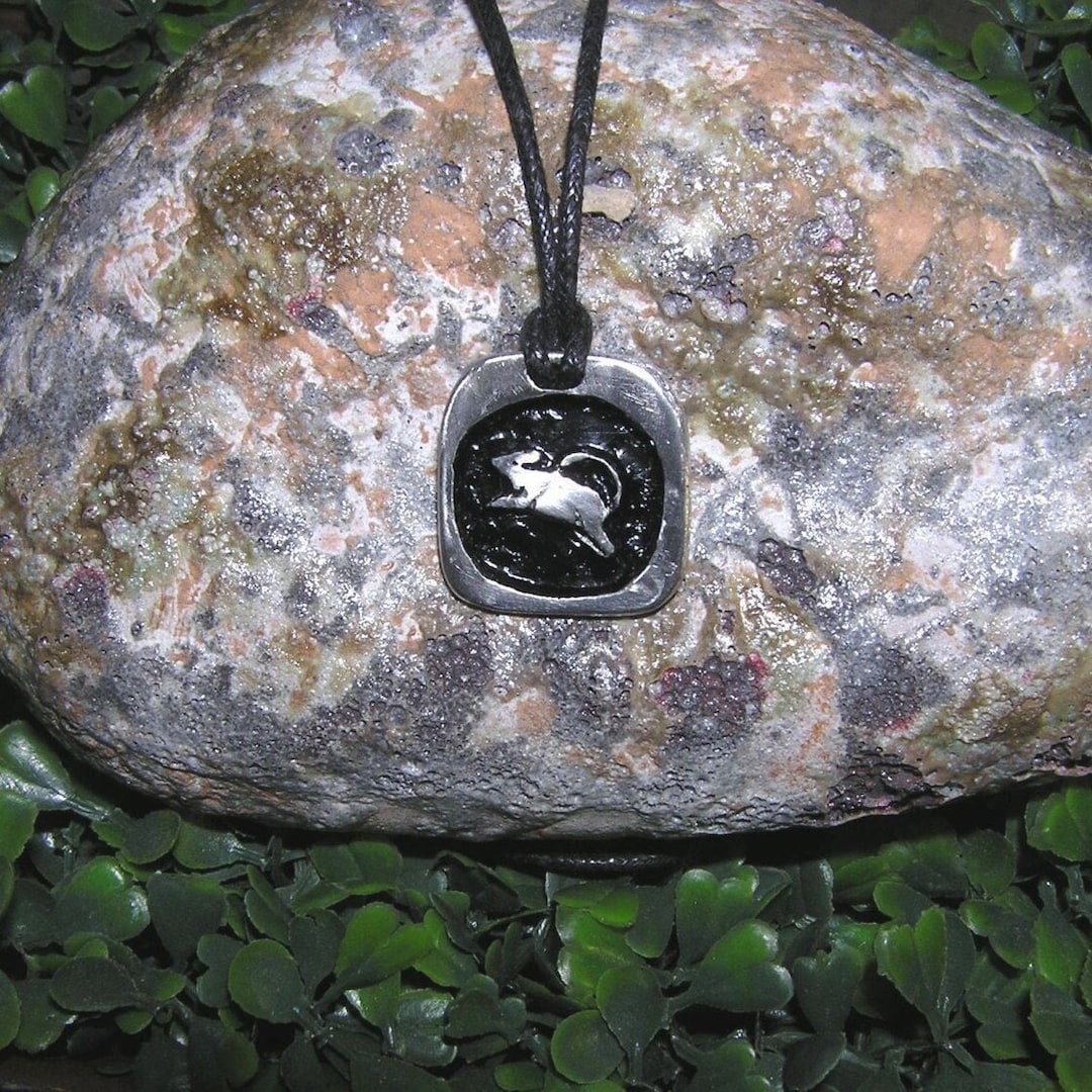 Collar del año de la rata, colgante de rata, collar de encanto de rata ...