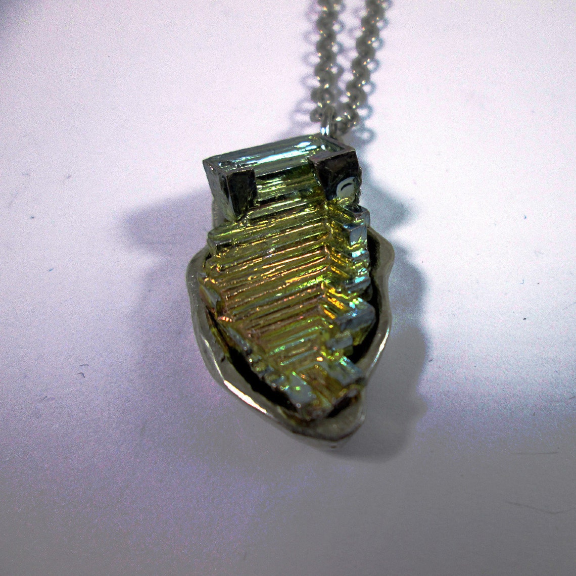 Collar colgante de hoja de bismuto de oro collar de cristal - Etsy España