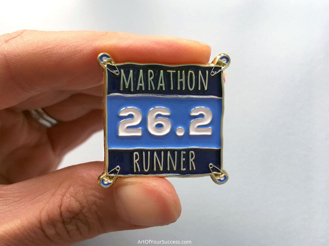 Marathon Runner Enamel Pin Badge, Marathon Gift, Gift for Runner ...