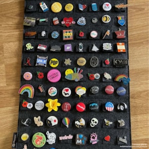 Marathon Runner Enamel Pin Badge, Marathon Gift, Gift for Runner ...