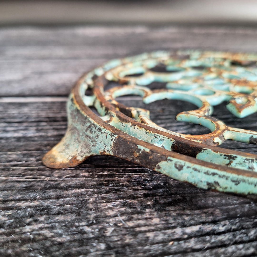 Vintage Turquoise Cast Iron Enamel Round Trivet Art Deco Enamelware ...