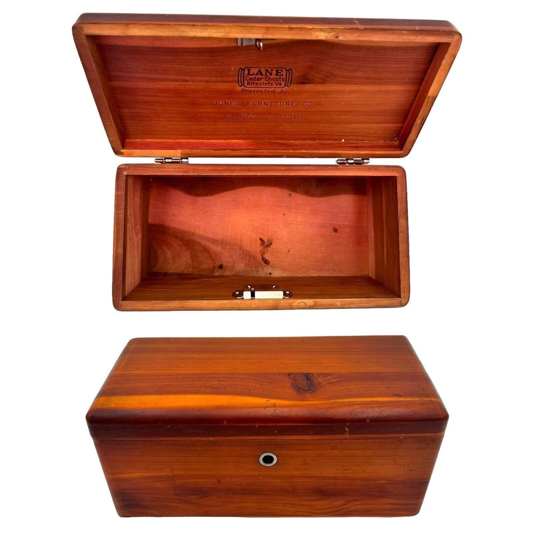 VTG 1950s LANE Mini Cedar Box Tall Type Jones Furniture Co Clanton Girl ...