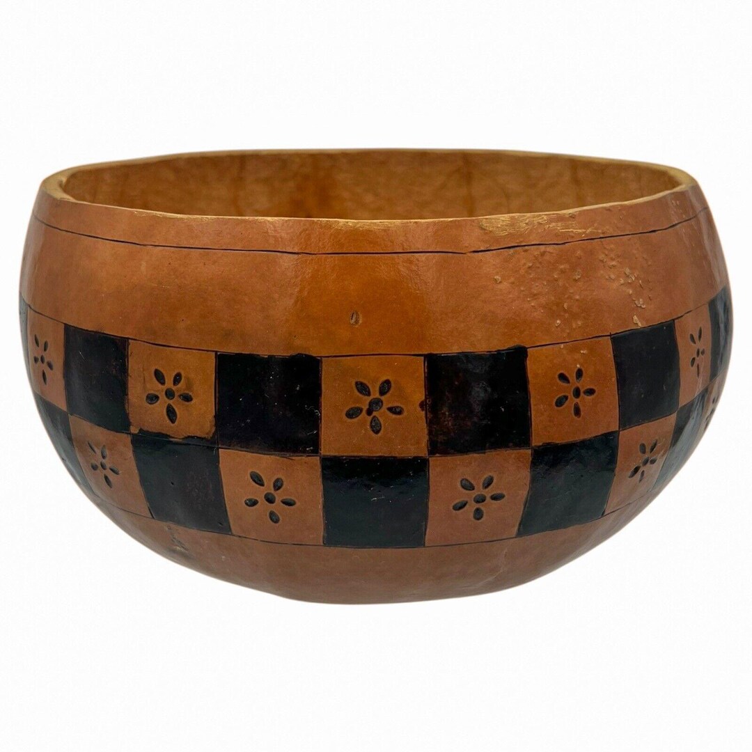 Artist Signed J D Ellis Gourd Bowl Checkerboard Design Natural Dried 9. ...