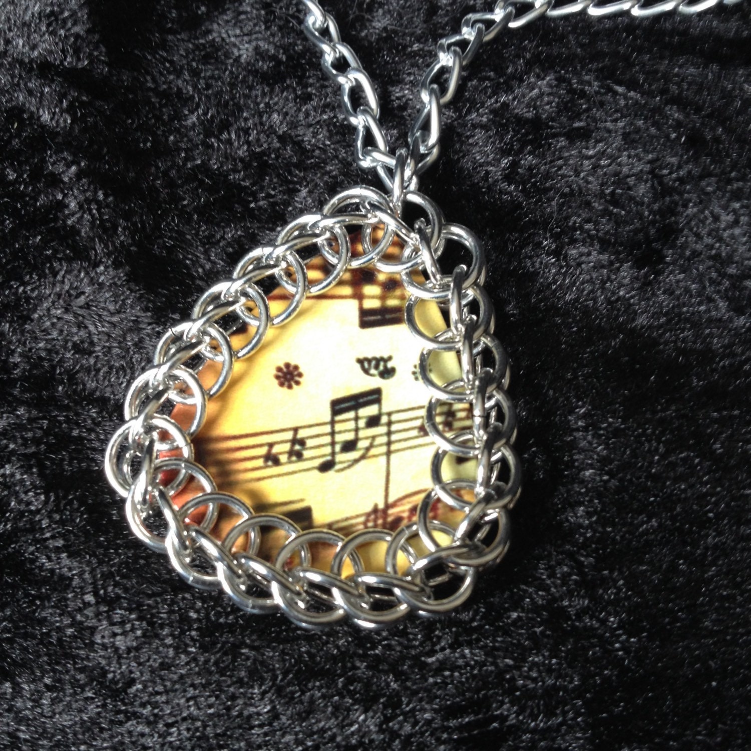 Plectrum Pendant Guitar Pick Pendant Chainmaille Wrapped - Etsy