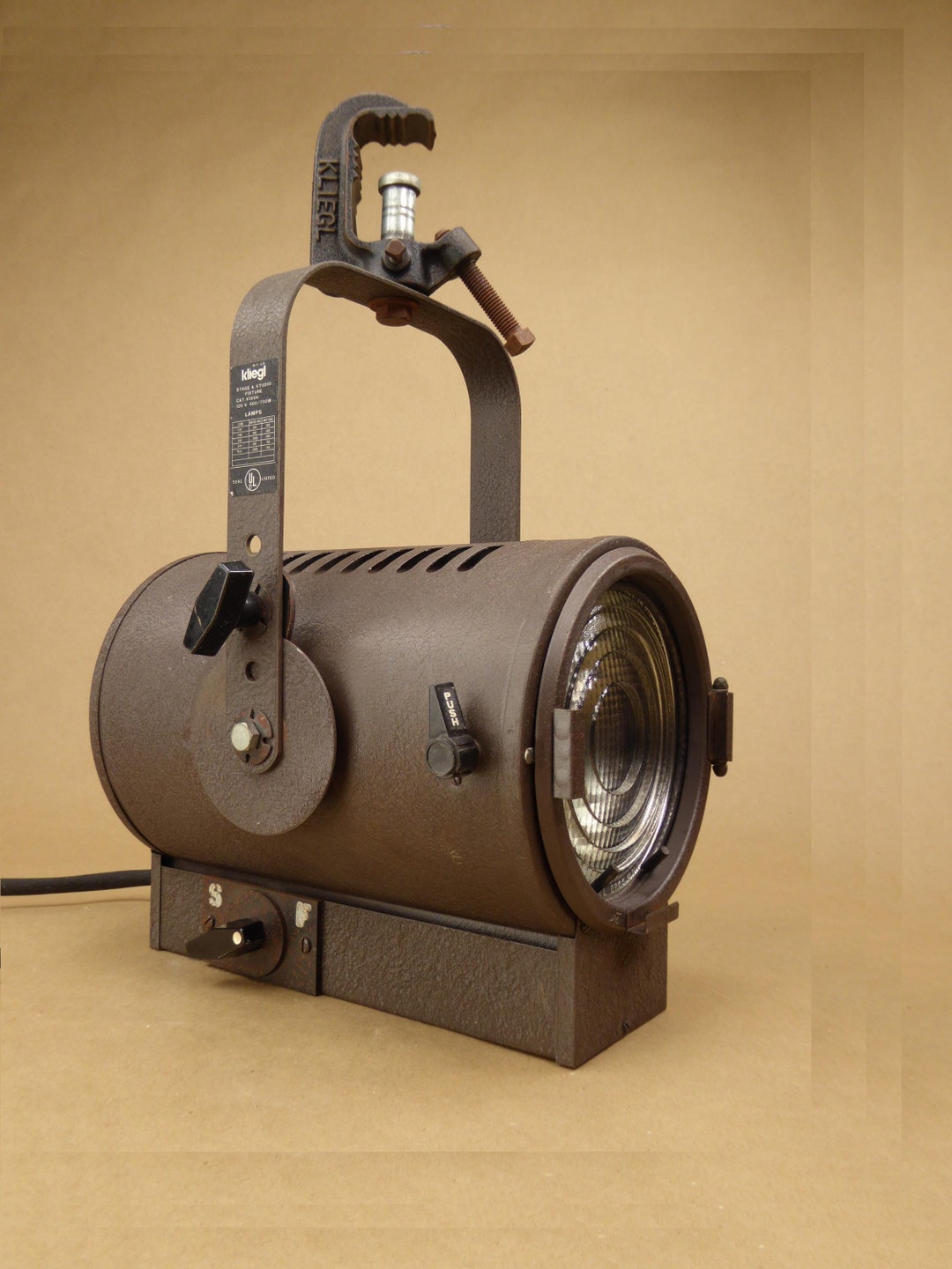 1975/76 6 Kliegl Brothers Fresnel 3606 500W-750W Studio Lighting ...