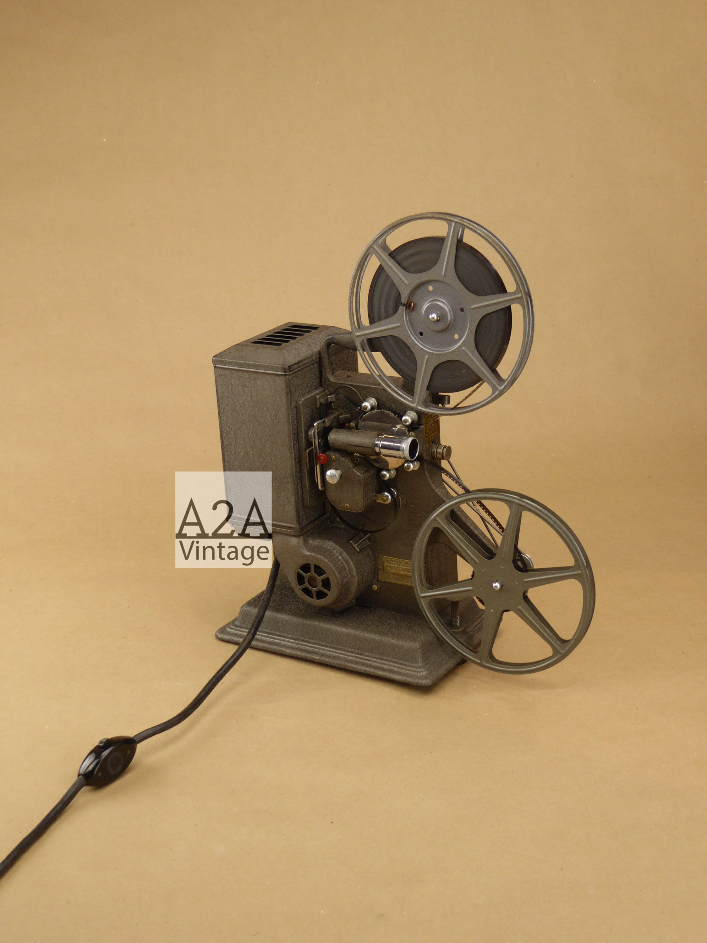 1940 M-8 Keystone 8mm Movie Projector 8mm Keystone Model M-8 Film ...