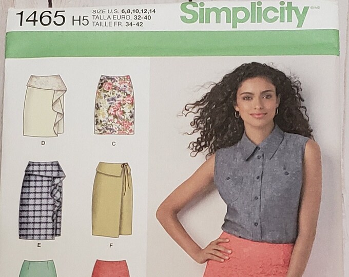 Misses Form Fitting Skirt in Two Lengths With Front and Trim Variations ...