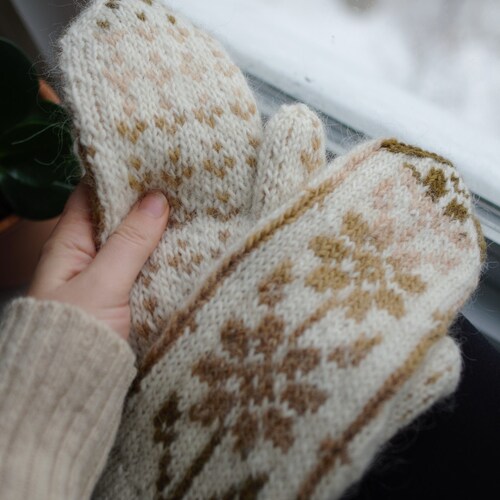 PDF PATTERN Wood Folk Fingerless Mittens S / L Sizes - Etsy Canada