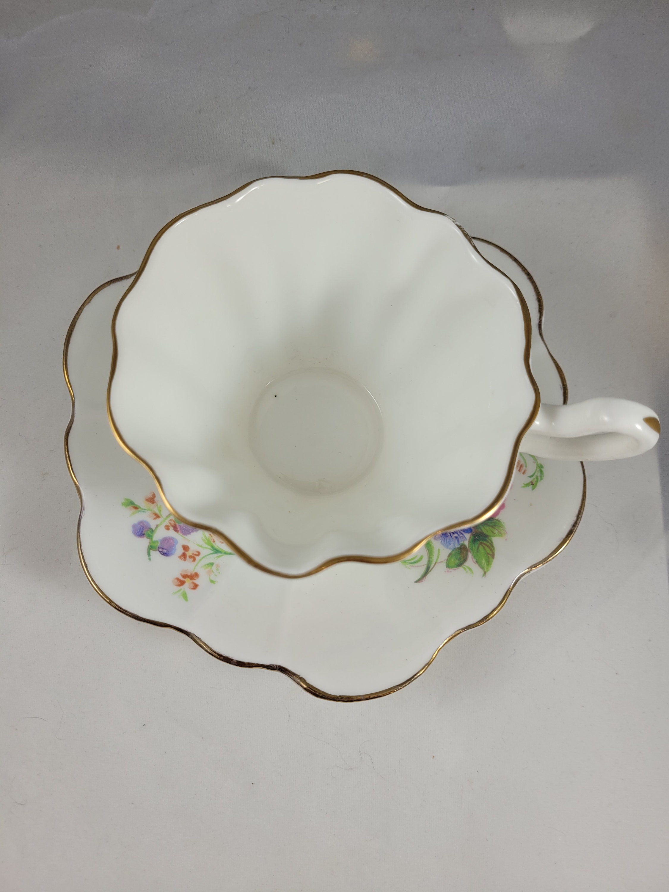Royal Stuart Tea Cup and Saucer Floral Pattern Bone China Spencer ...