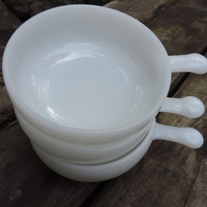 Vintage Milk Glass Soup Bowls Gumbo Bowls Set of Three Milk Glass Bowls ...