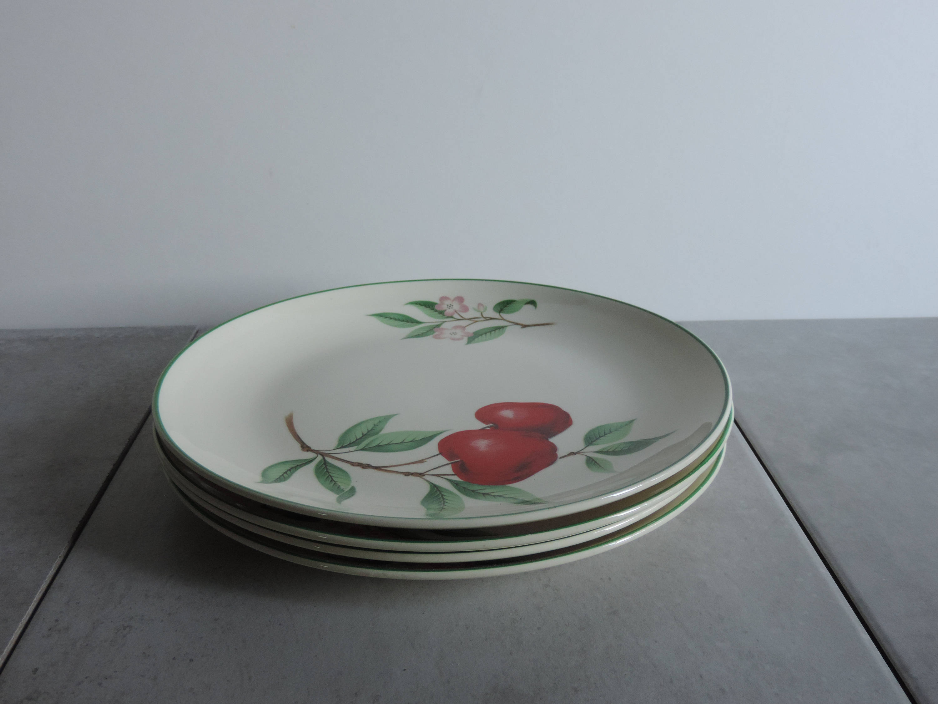 Vintage Homer Laughlin Plates Rhythm Red Apple Pattern Set of 4 Dinner ...