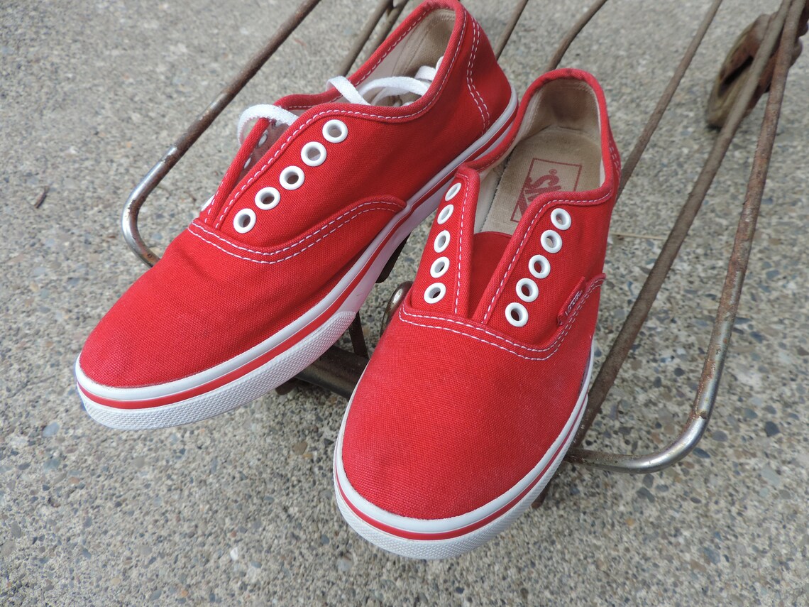 VANS Sneakers OFF THE Wall Red Canvas Shoes Lace up Kicks Size 5 - Etsy