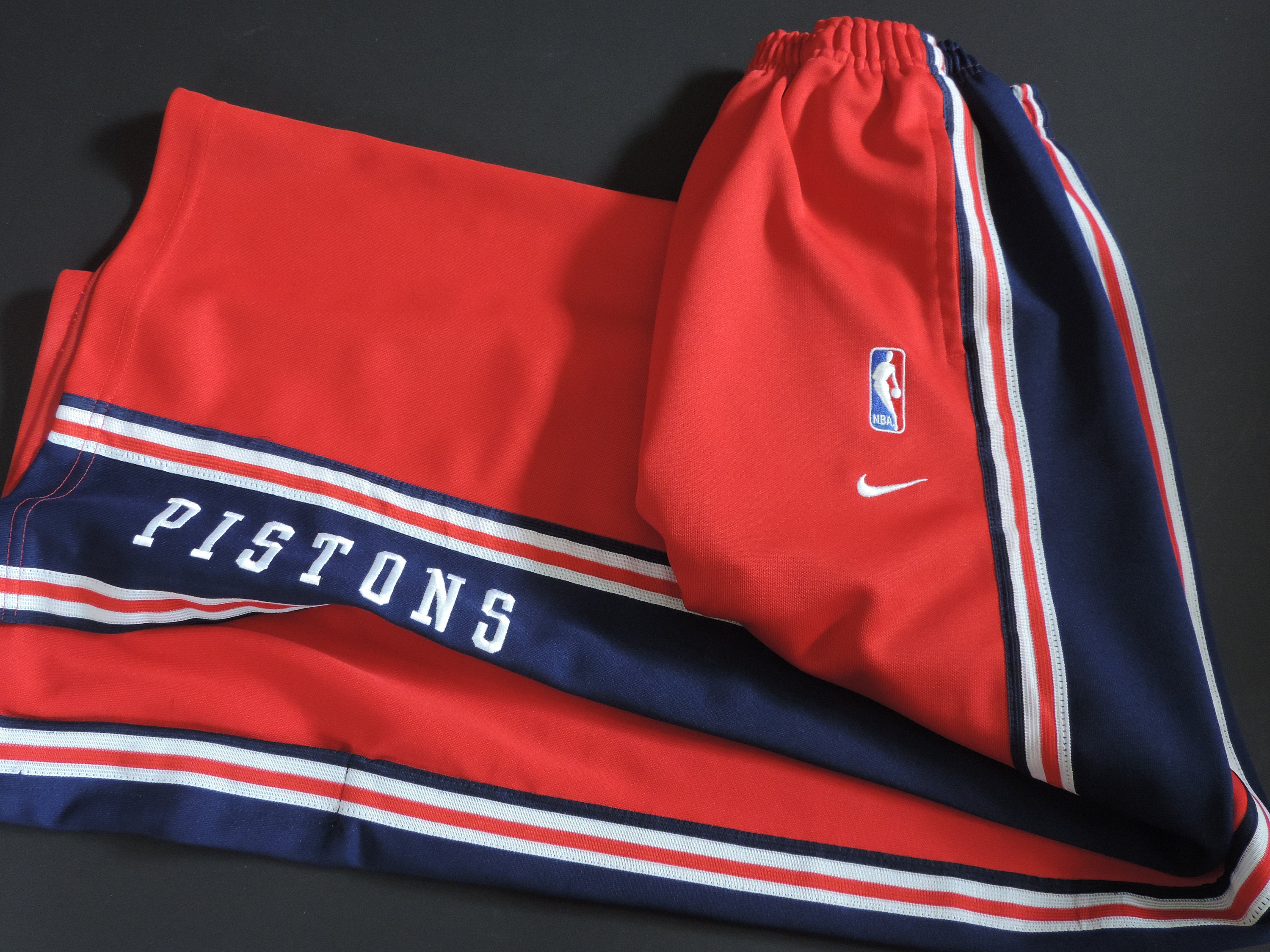 Vintage Detroit Piston Nike Basketball 1975 Team Throwback Poppers ...