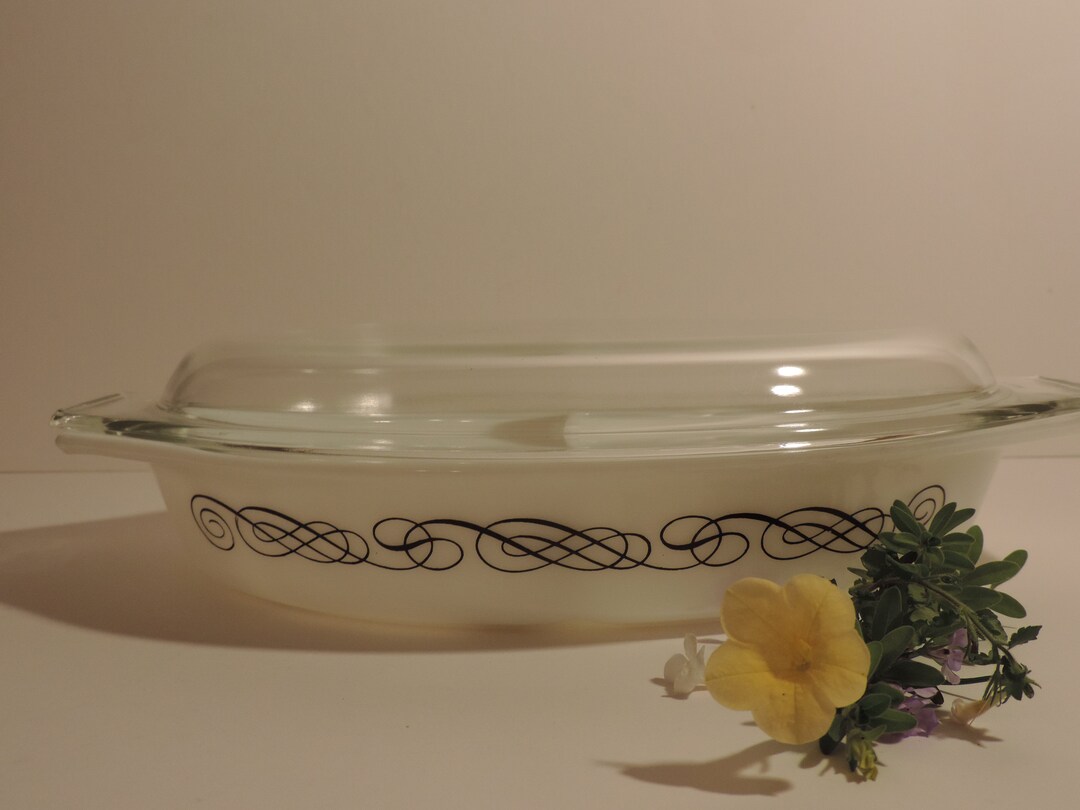 Pyrex Black Scroll Divided Dish Casserole Featuring Clear Lid Vintage ...