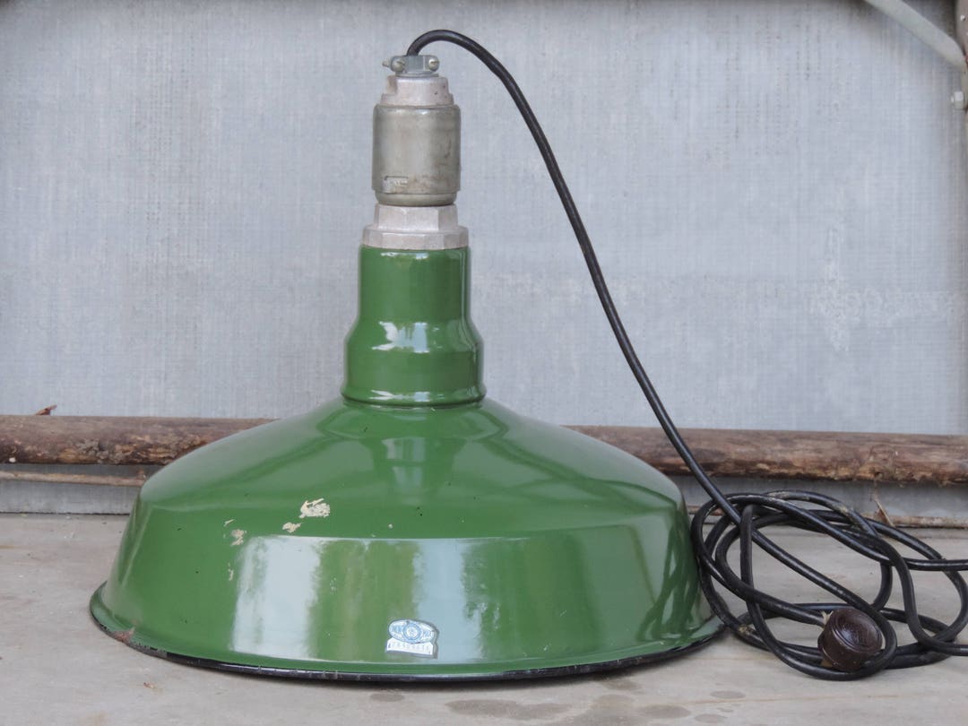 Vintage Green Enamel Pendant Light, Ivanhoe Industrial Reflector - Etsy