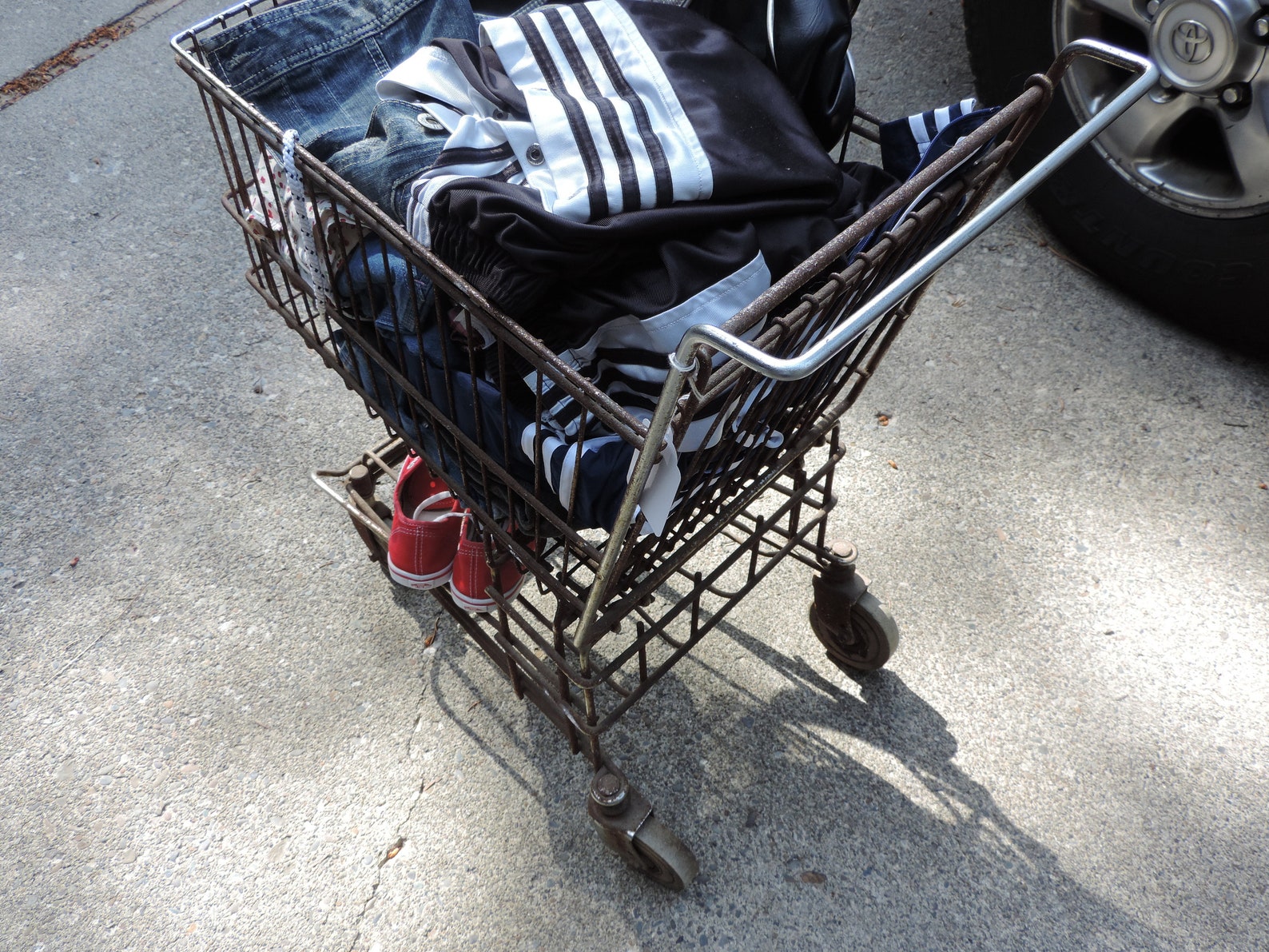Vintage Shopping Cart Industrial Salvage Metal Shopping Buggy ...