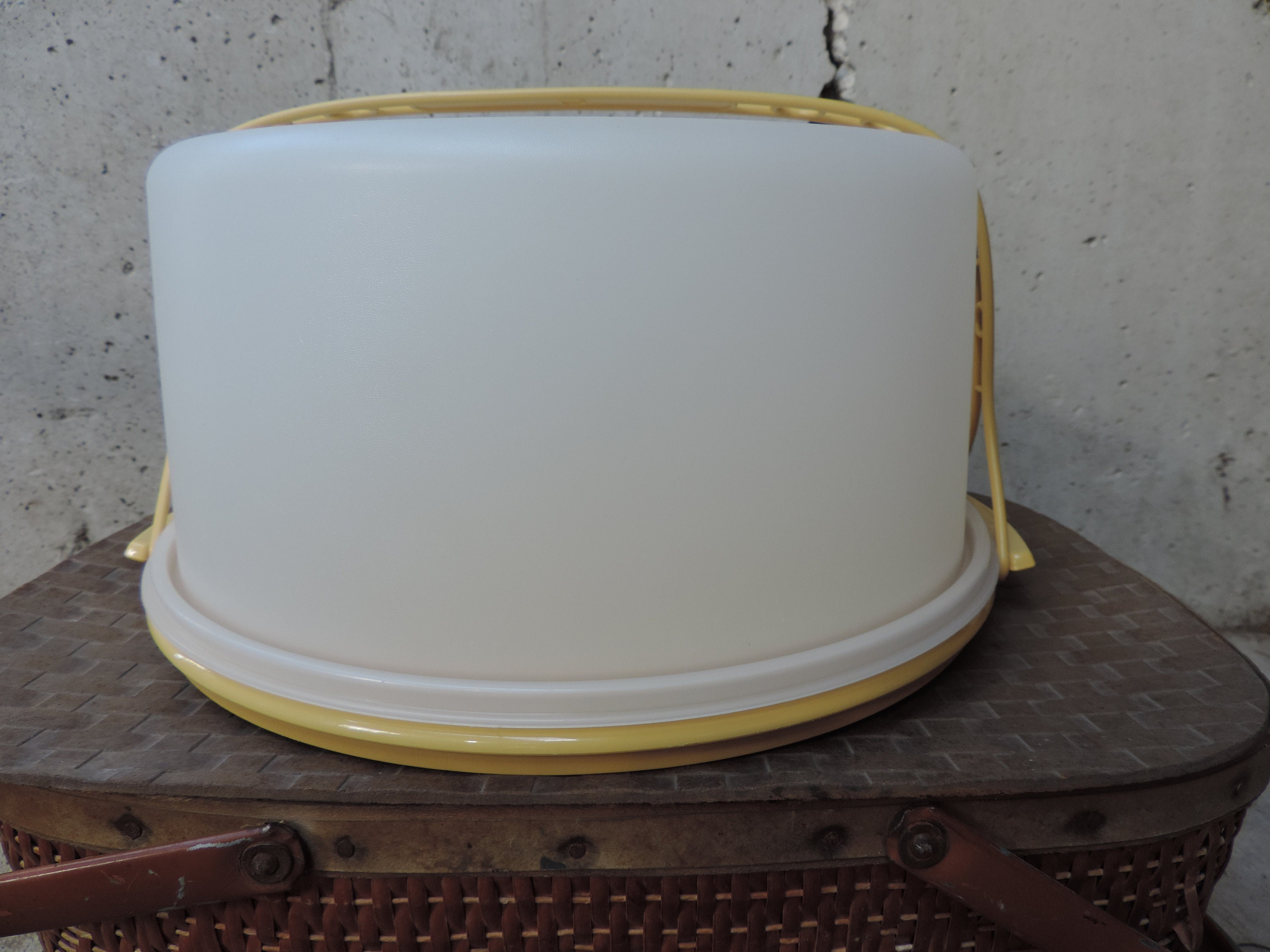70's Tupperware Cake Server Tote Yellow Take Along Serving - Etsy