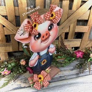 Farmhouse Centerpiece, Pig Decoration, Pig Sign, Wooden Pig Shelf ...