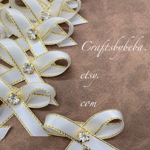 Wedding Favors Bows / Set 30 Bows / White Small Satin Bows / Tiny Party ...